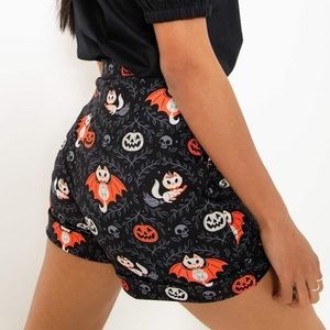 Blackmilk | Shorts | Nwt Blackmilk Feline Spooky Cuffed Shorts | Poshmark